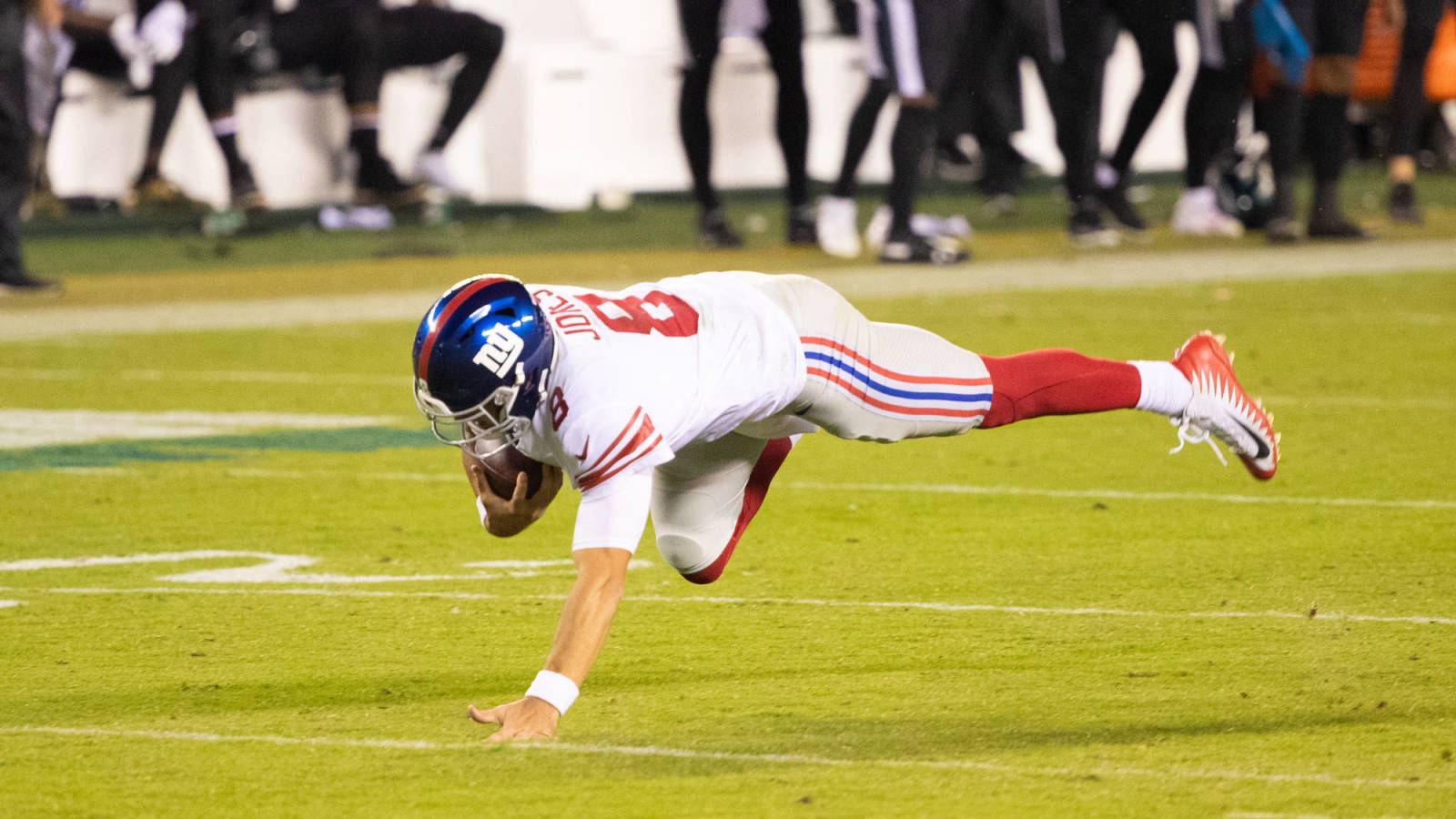Giants' Daniel Jones tries to explain tripping on 80-yard run | Yardbarker