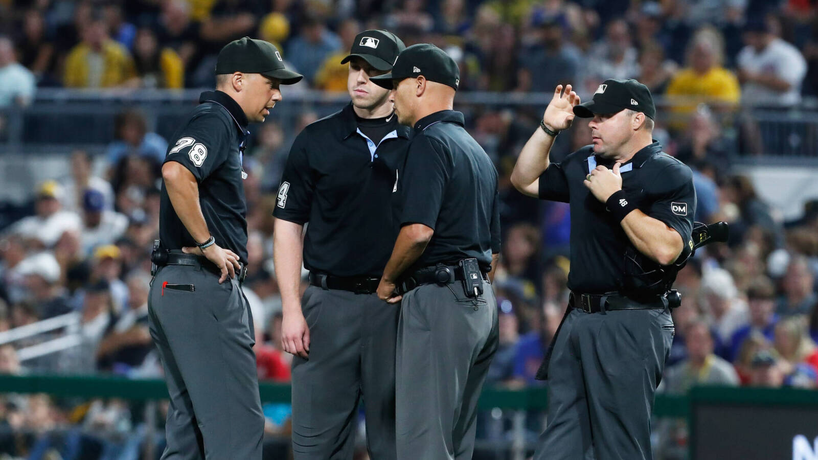 MLB keeping same pitch clock rules for postseason | Yardbarker