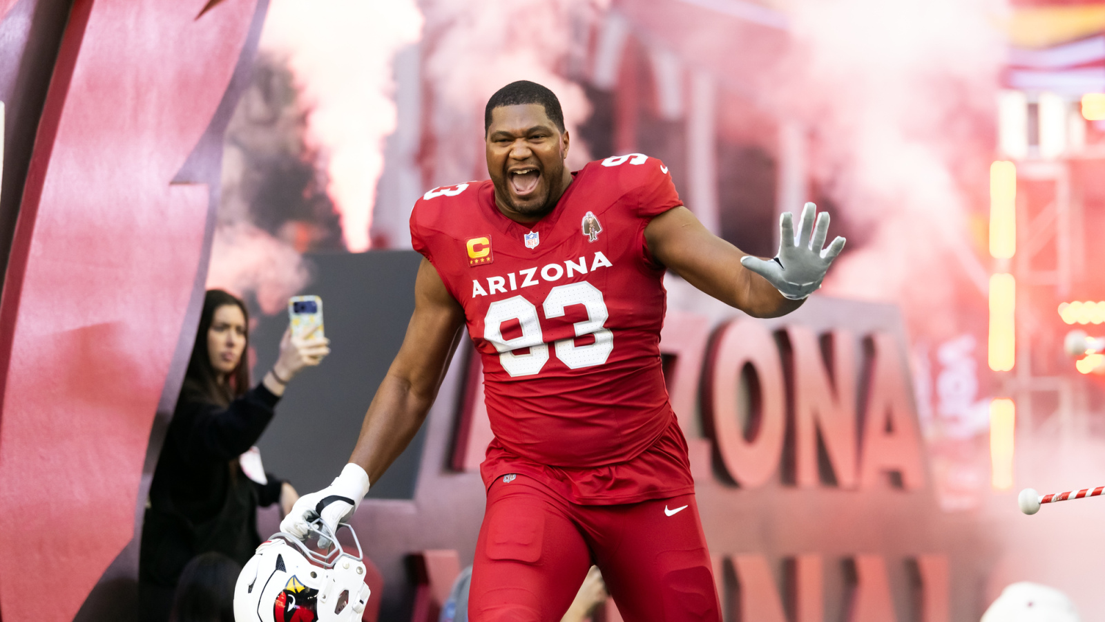 Cardinals DL Calais Campbell To Contemplate Retirement | Yardbarker