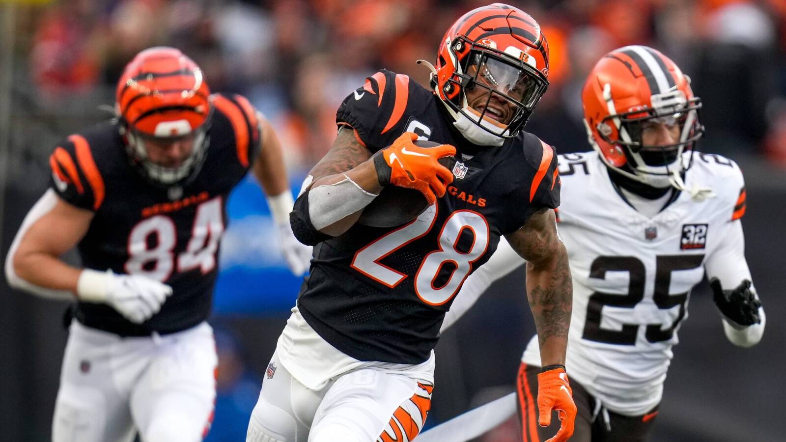 Bengals Release Joe Mixon, Sign Zack Moss | Yardbarker