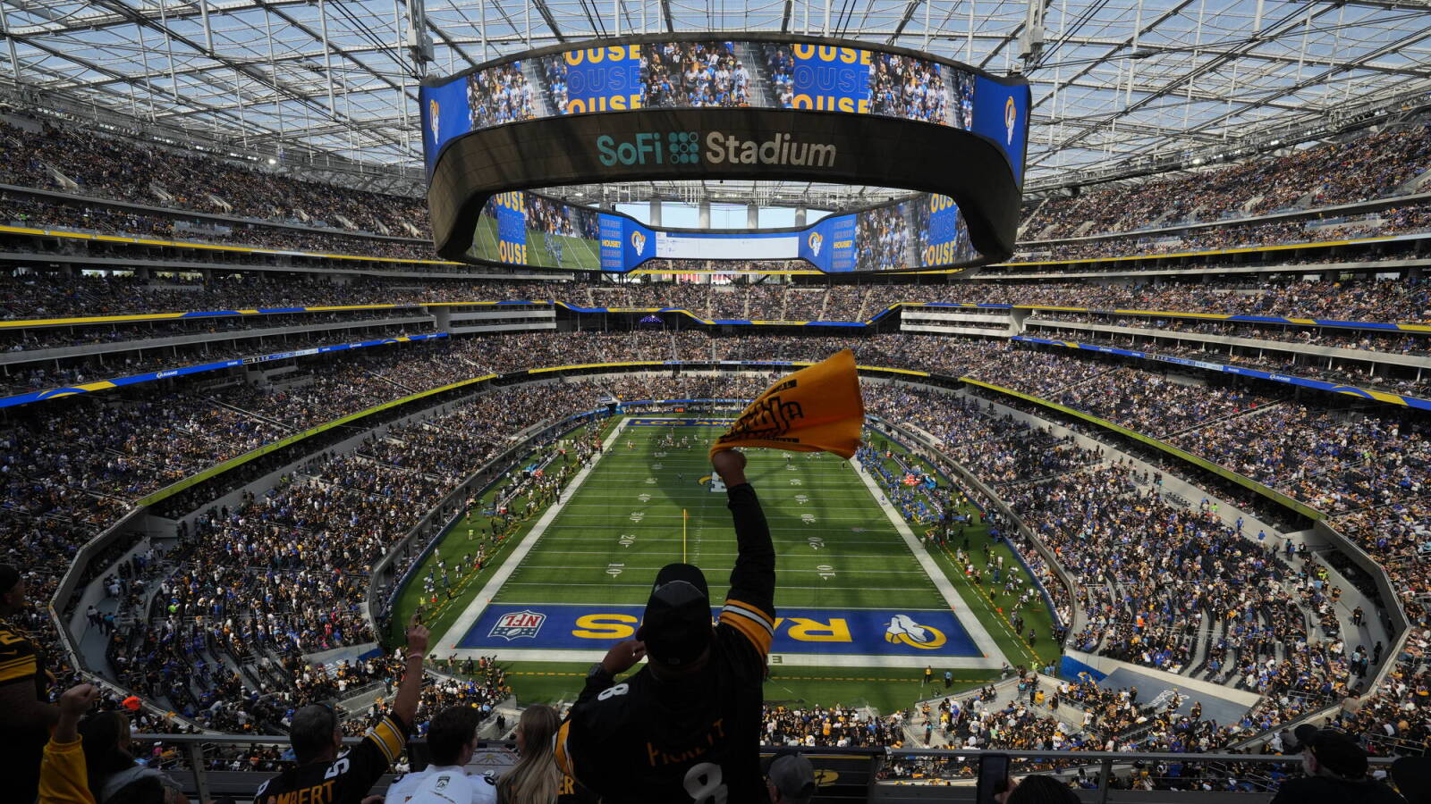 The best domed/retractable-roof stadiums of all time - Football Alliance