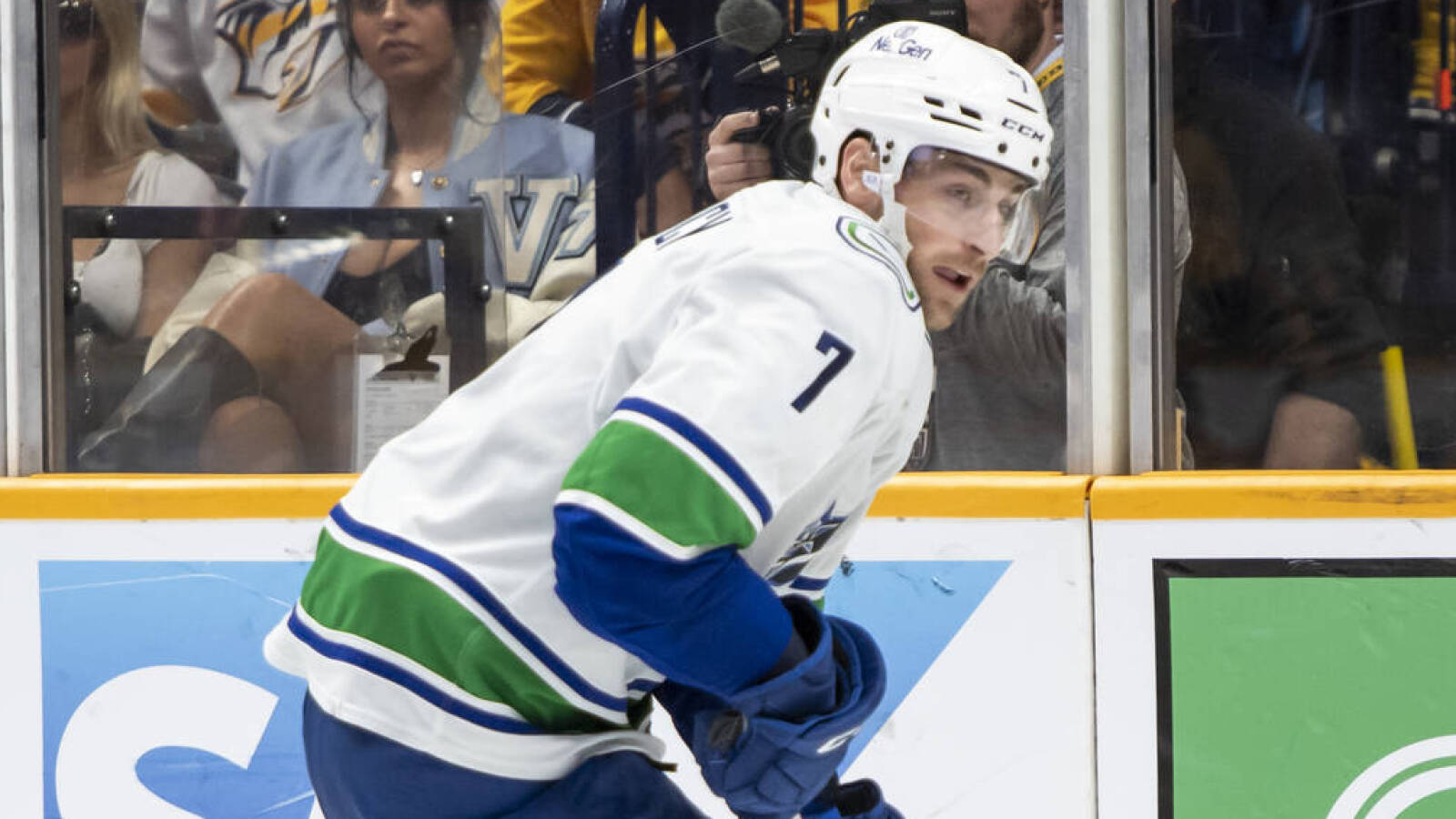 NHL Rumors: Maple Leafs, Devils, Canucks, Oilers | Yardbarker