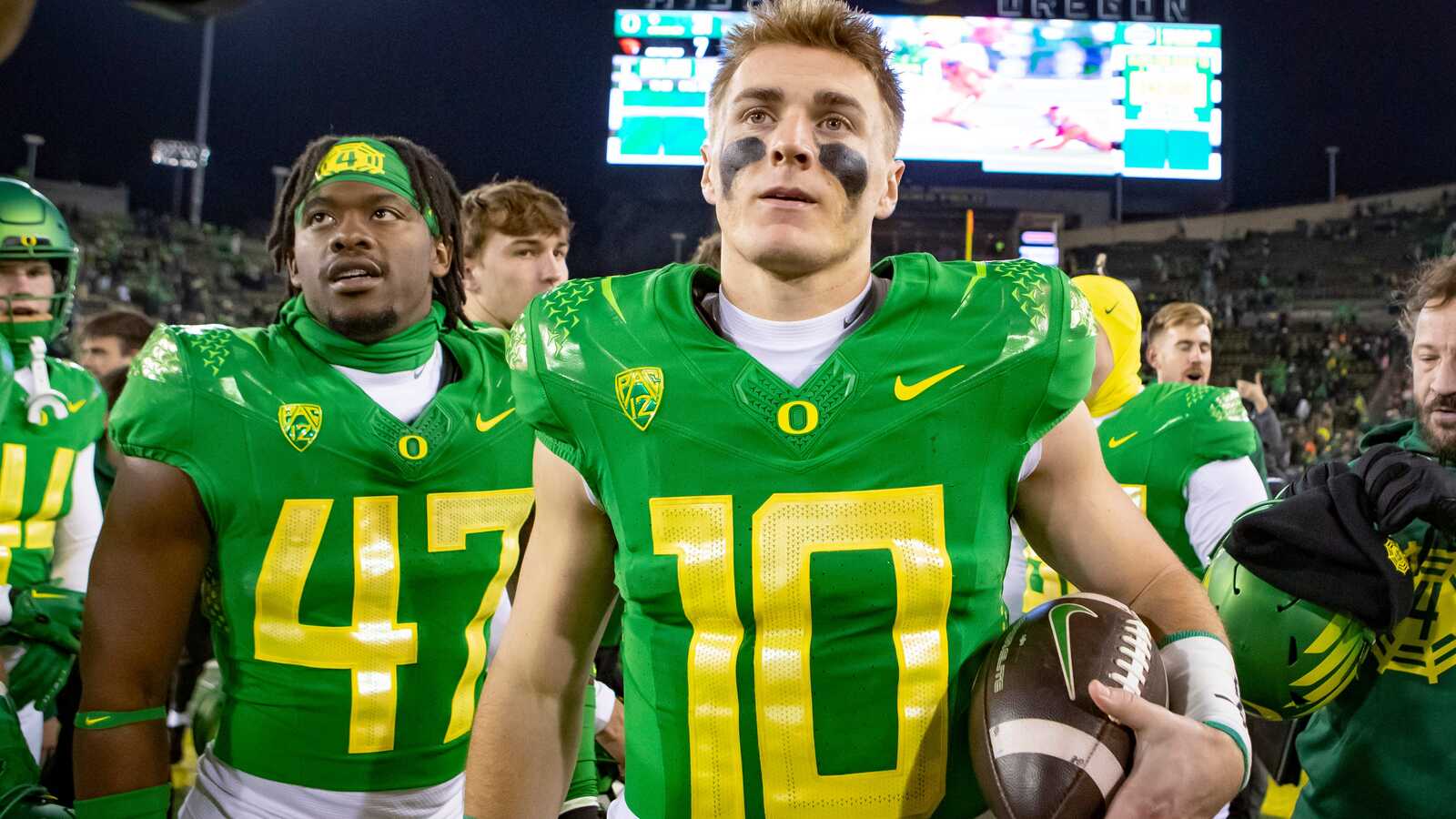 These 4 Teams Could Sneak Into the College Football Playoff | Yardbarker