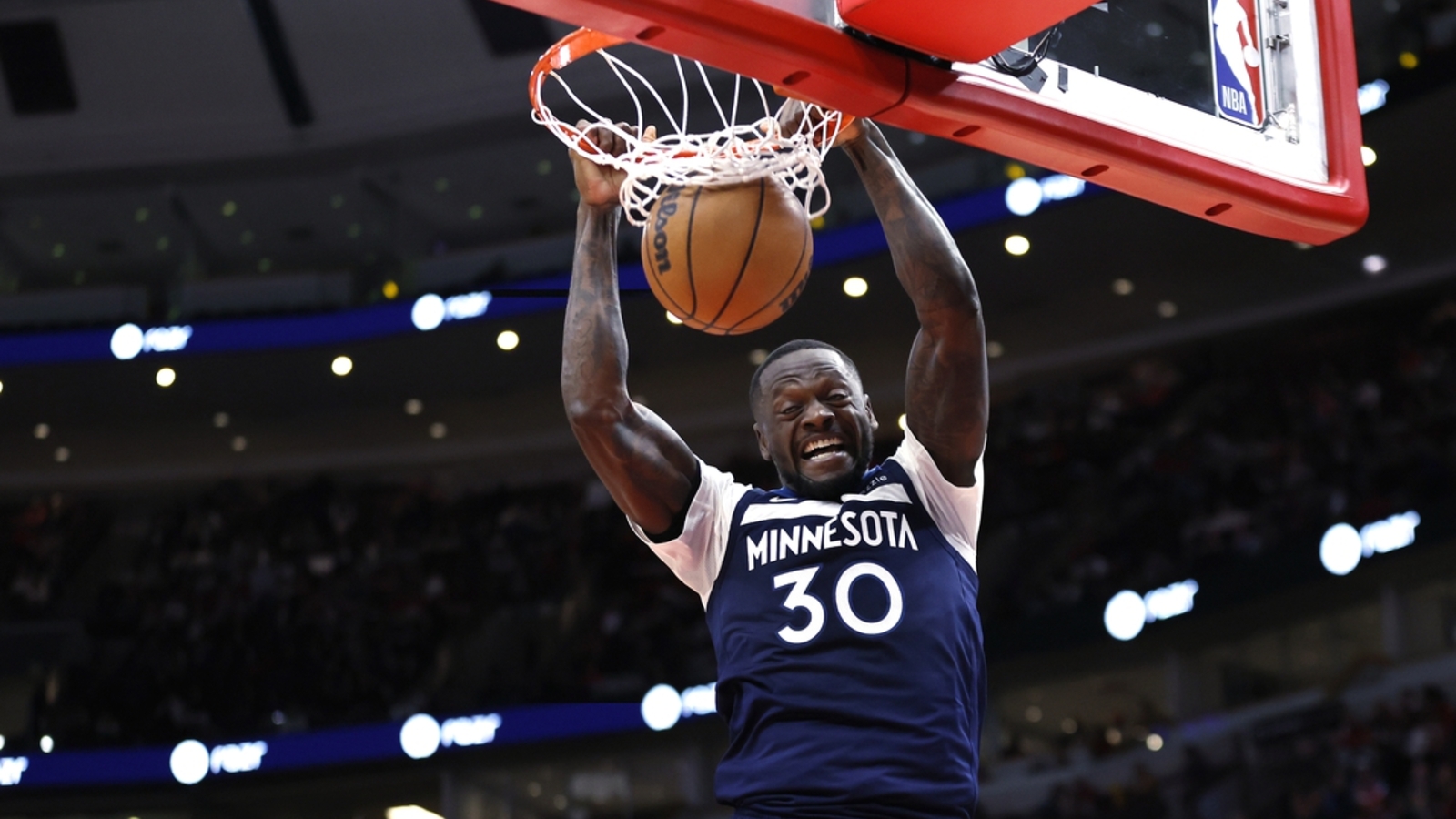Wolves' Julius Randle, Donte DiVincenzo set for home debut vs. Raptors | Yardbarker