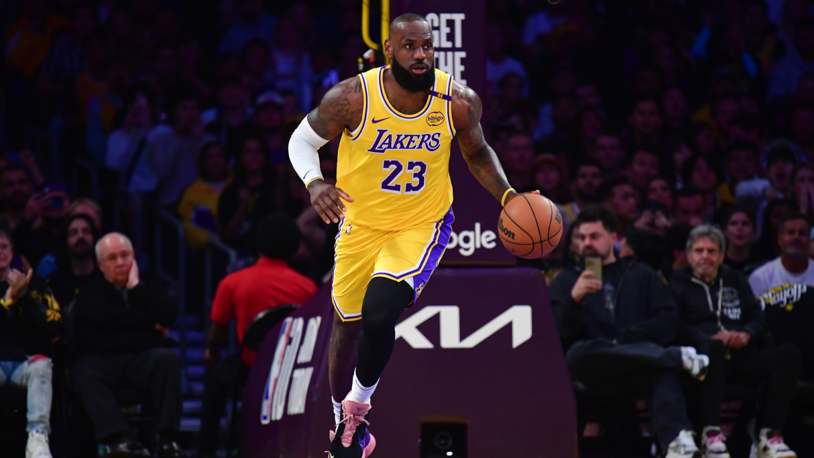 LeBron James’ Agent Reveals How a Warren Moon Jersey Led To Their ...