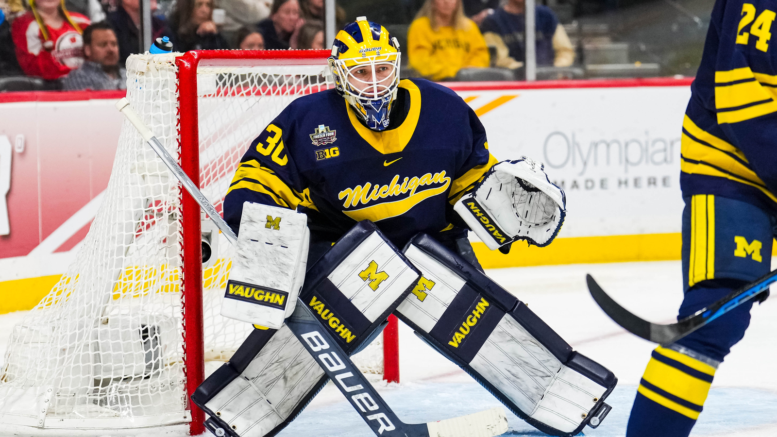 Eagles Sign Michigan Goaltender Barczewski to ATO, Contract | Yardbarker