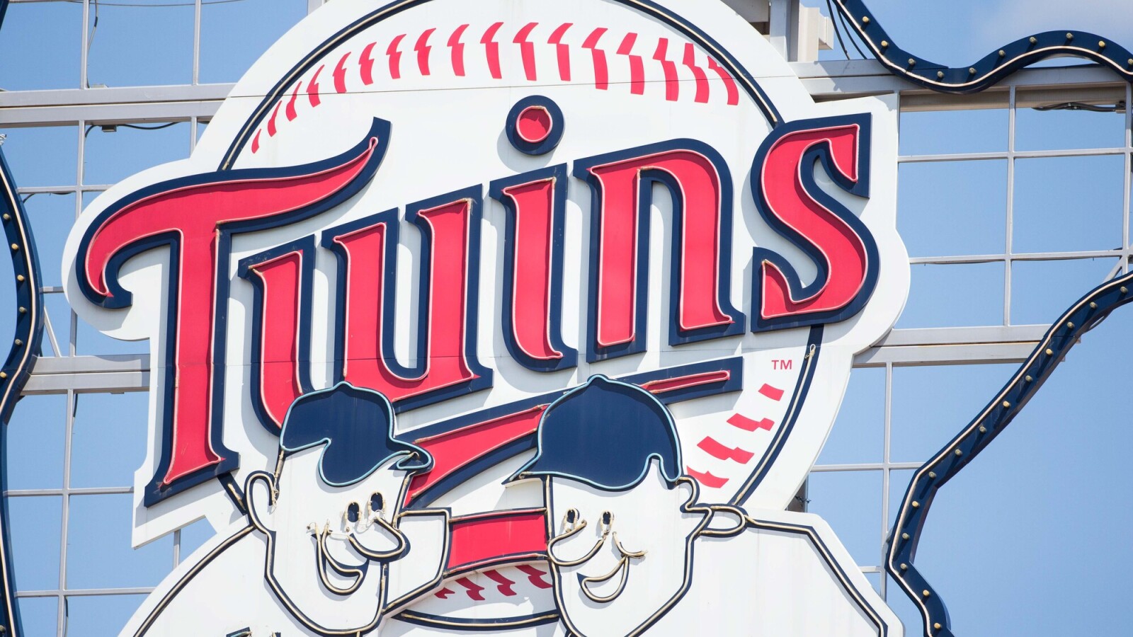 Twins select 2 pitchers in Rule 5 Draft | Yardbarker