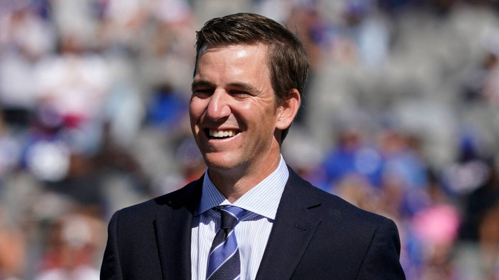 Eli Manning trolls Tom Brady: 'He hates my mom' | Yardbarker