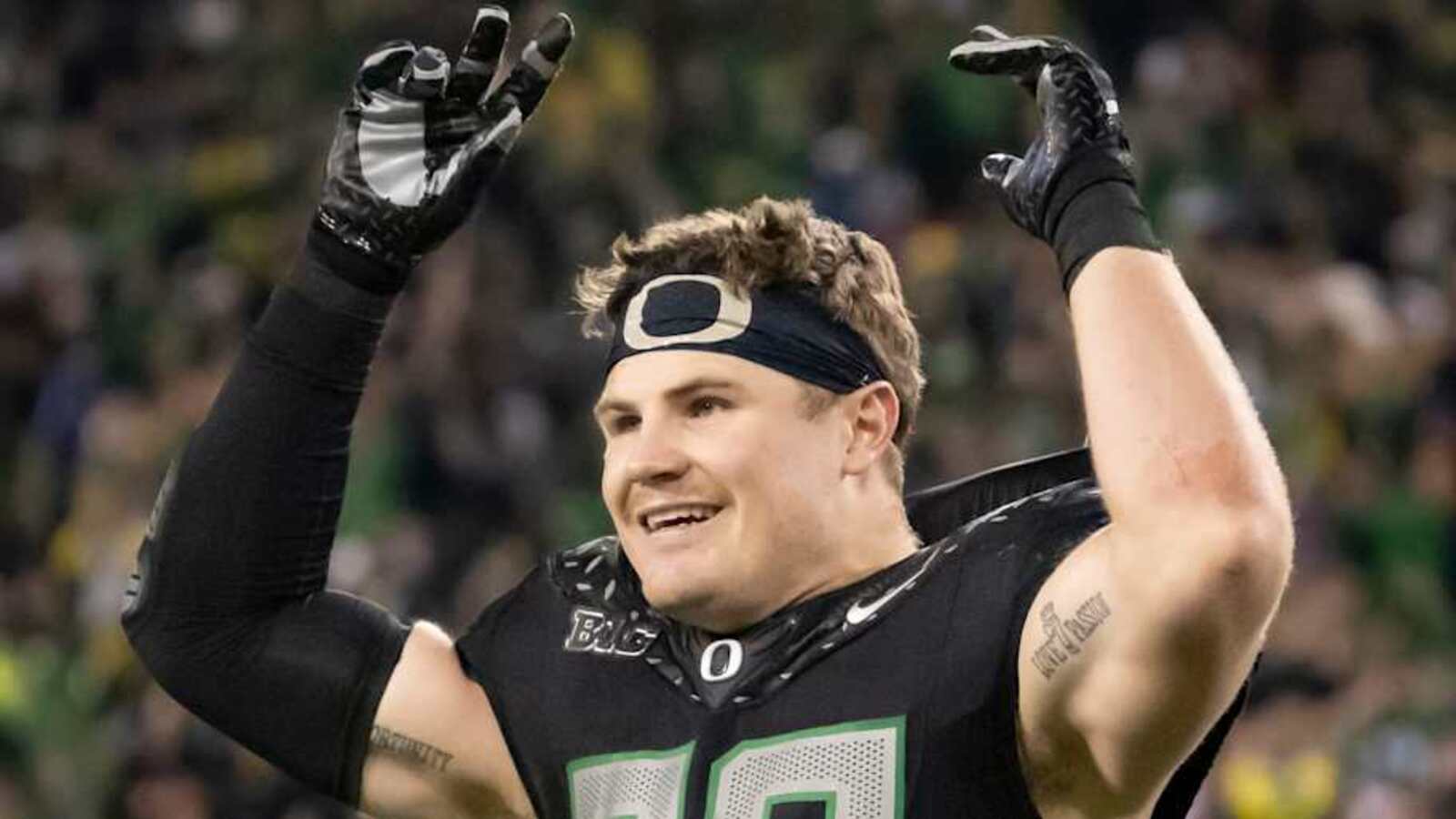 Dan Lanning Challenges Ducks To 'Do More:' Bryce Boettcher, Kenyon Sadiq Lead Community Effort ...