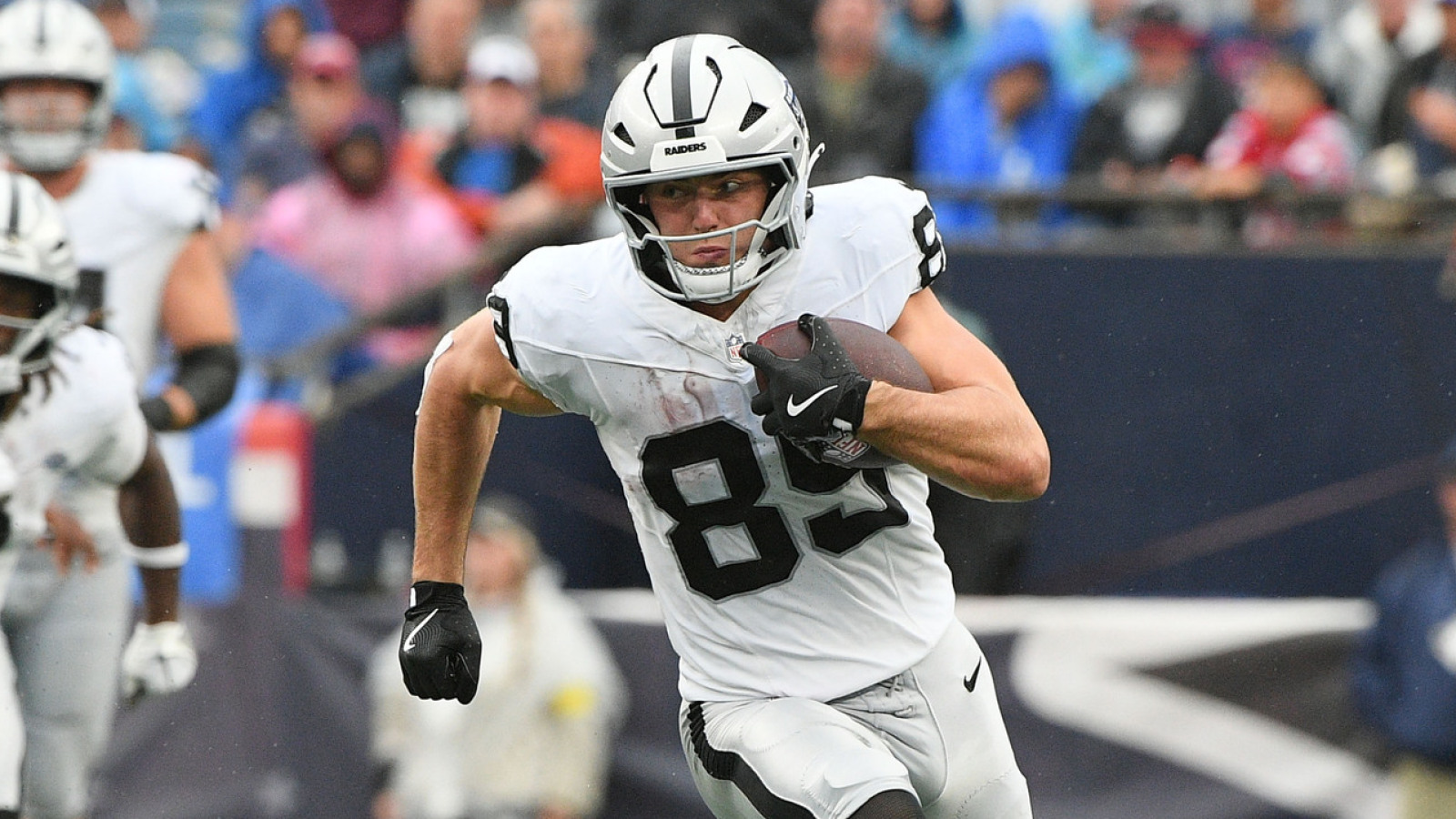 Brock Bowers injury update: Raiders reveal TE’s status vs. Chargers ...