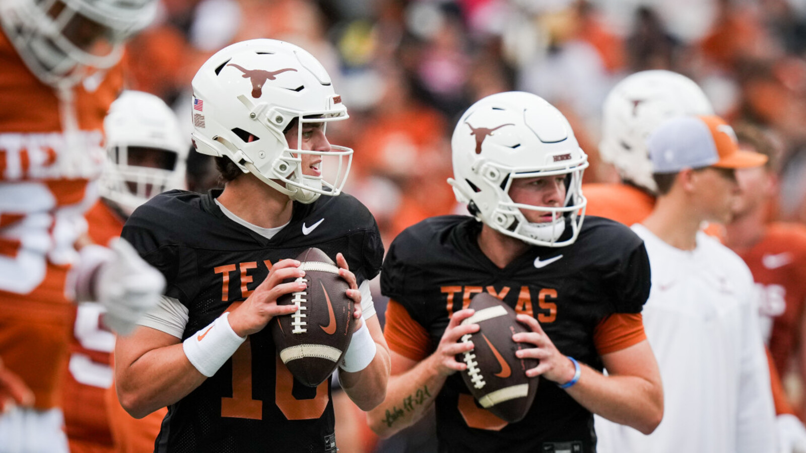 Quinn Ewers Sends Blunt Message About Getting Benched for Arch Manning ...