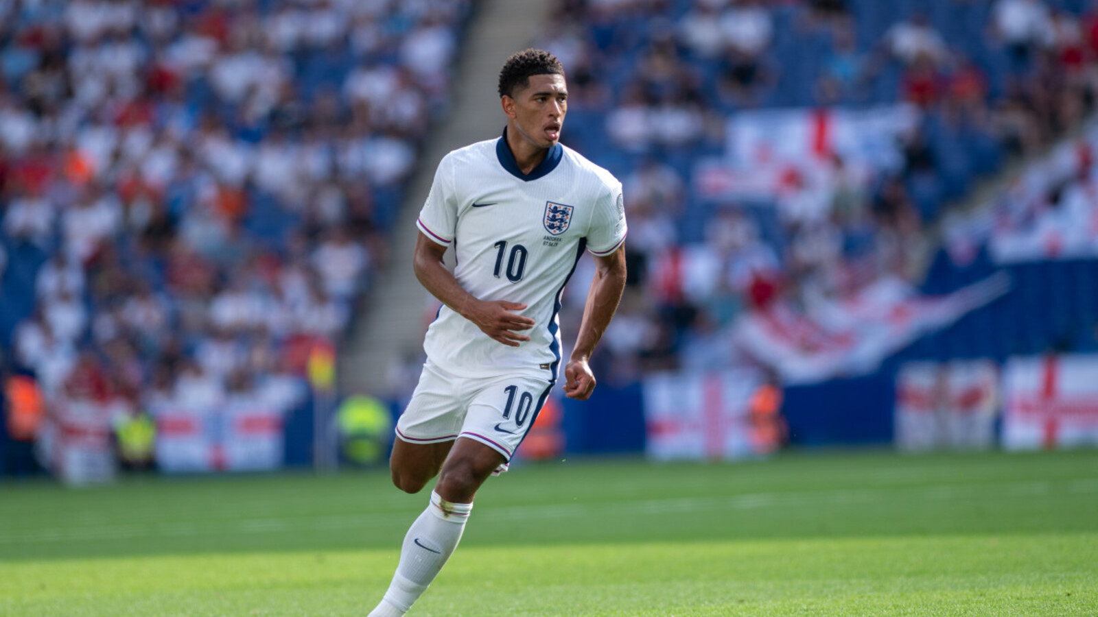 Why is Jude Bellingham Not Starting for England against Serbia ...
