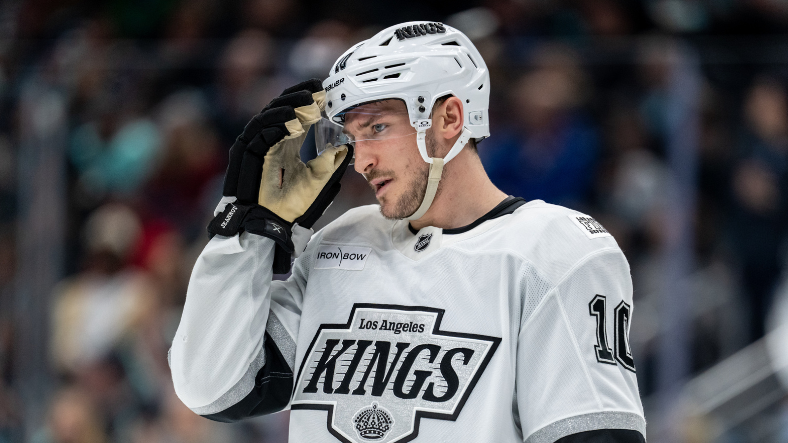 Kings downgrade Tanner Jeannot to out week-to-week | Yardbarker