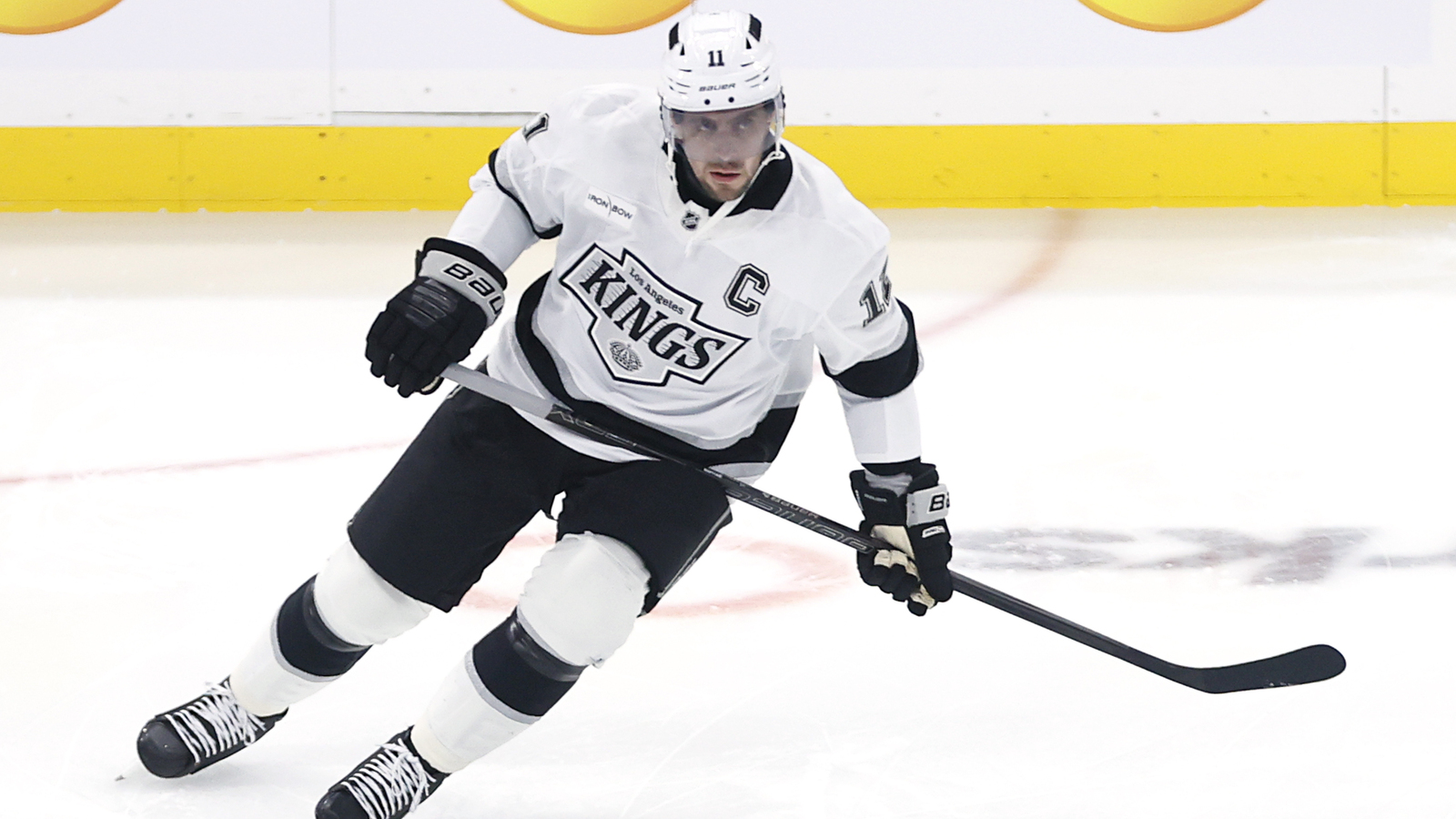 Los Angeles Kings Captain Returns to Face Nashville Predators | Yardbarker