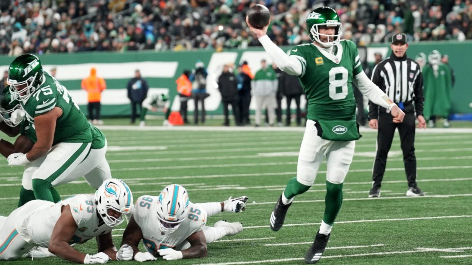 New York Jets Coaches Still Have Surprising Opinions On QB Aaron ...