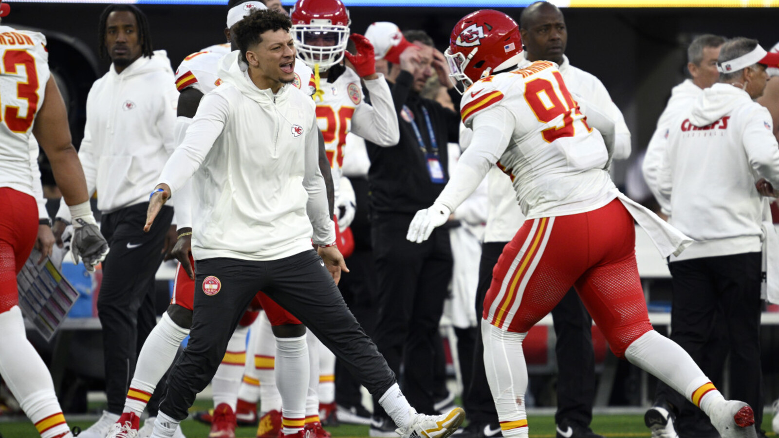 Chiefs' backup defenders shined with increased snaps in Week 18 ...