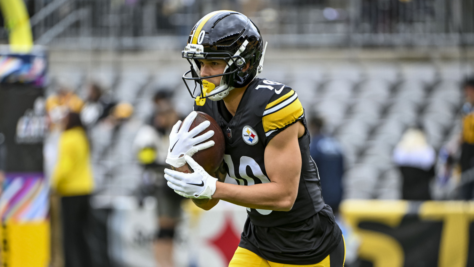 Steelers' Roman Wilson Gives Direct Response After Being Benched ...