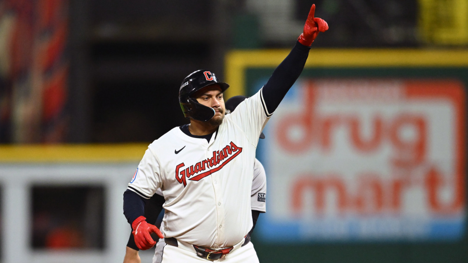 Assessing trade candidacy of All-Star 1B Josh Naylor | Yardbarker