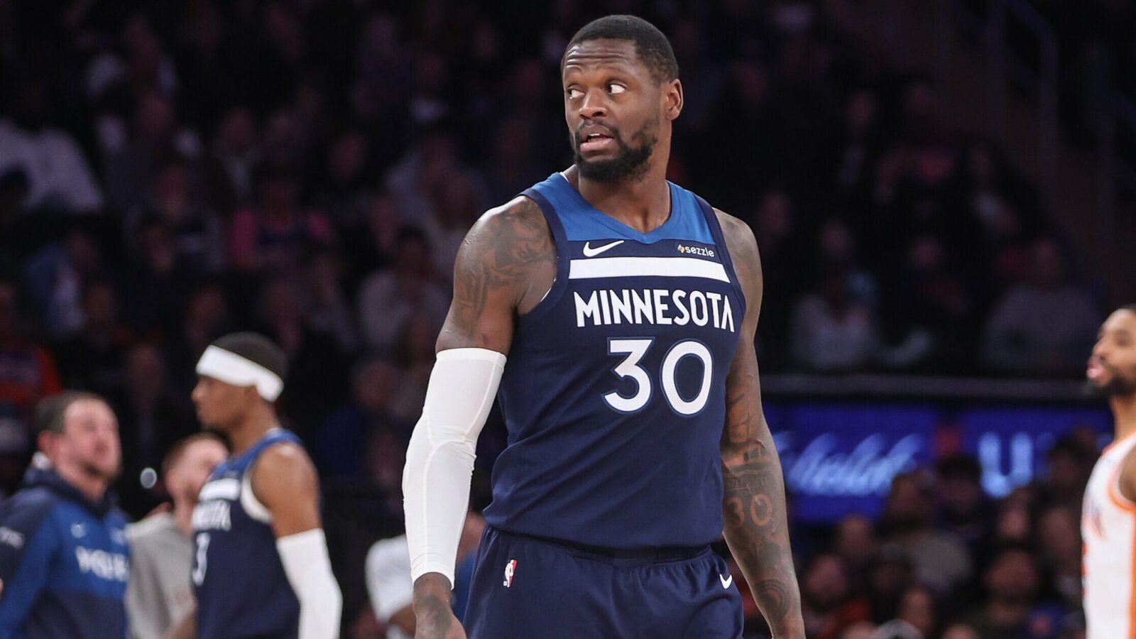 Latest Julius Randle Injury Update Worrisome for Timberwolves | Yardbarker
