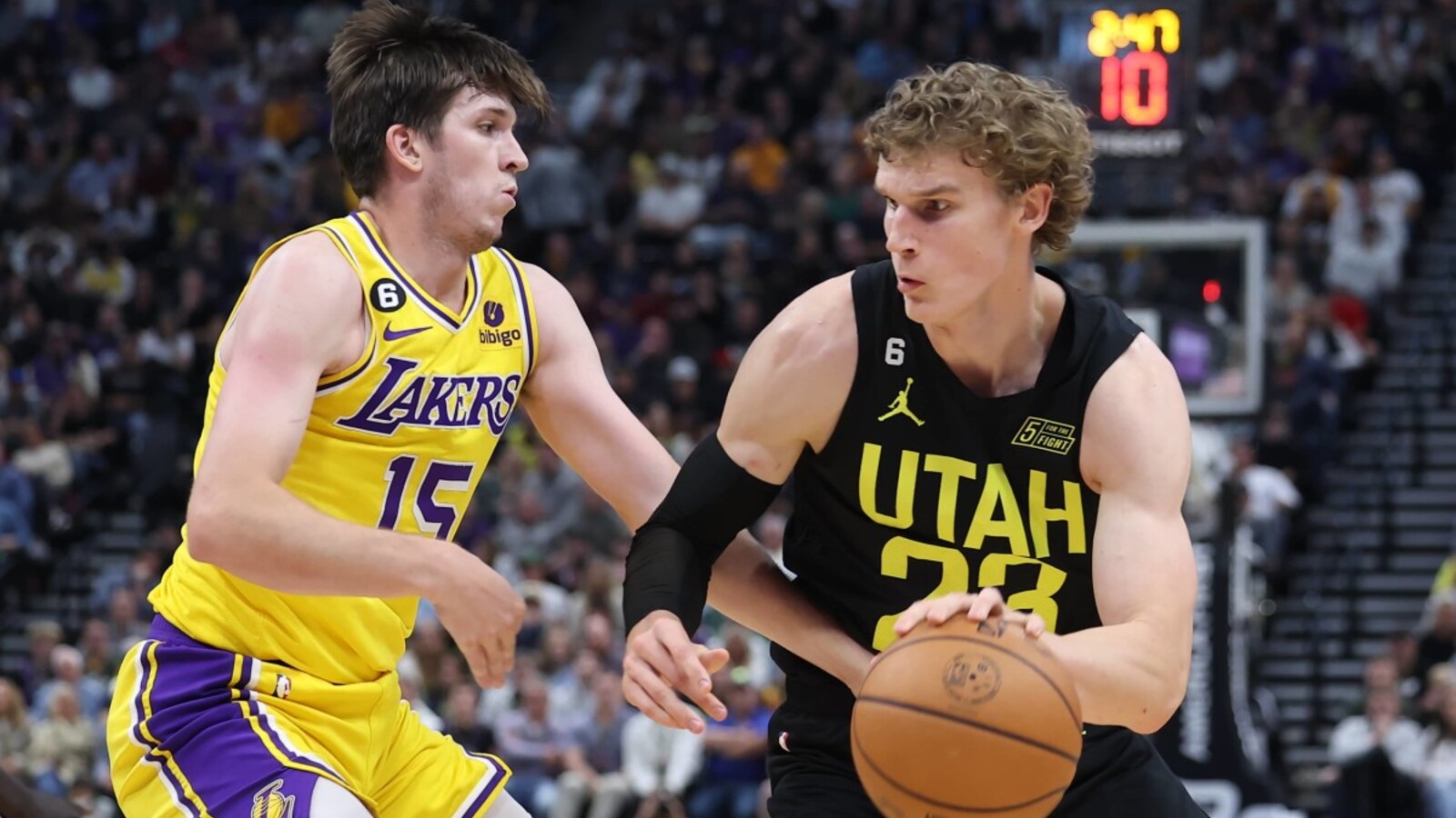 Lakers Fans Debate Whether They'd Trade Austin Reaves For Lauri Markkanen | Yardbarker