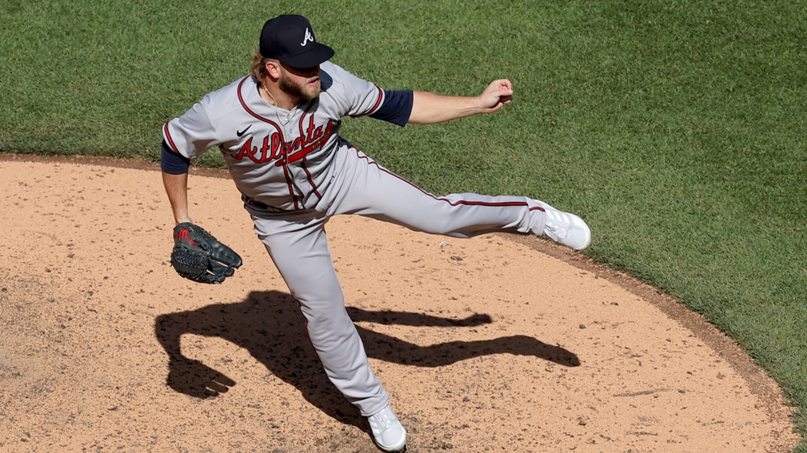 Mets roll dice on LHP A.J. Minter following hip surgery | Yardbarker