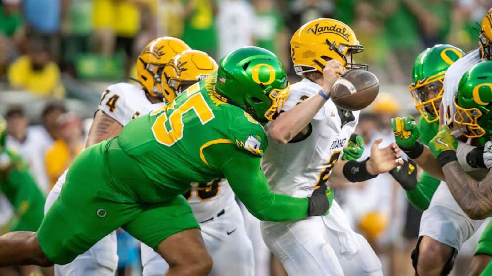 Why the 49ers Could Draft Oregon D-Tackle Derrick Harmon in Round 1 ...