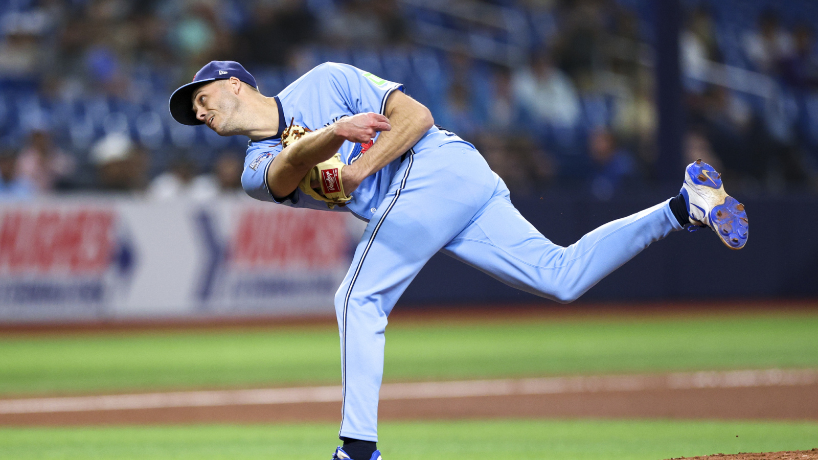 Tyler Rogers’ Rubber Arm Has Been Great for the Blue Jays | Yardbarker