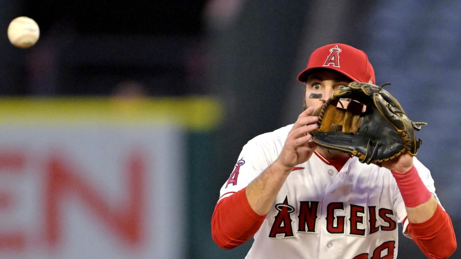 Angels Infielder Exits Spring Training Game With Injury | Yardbarker