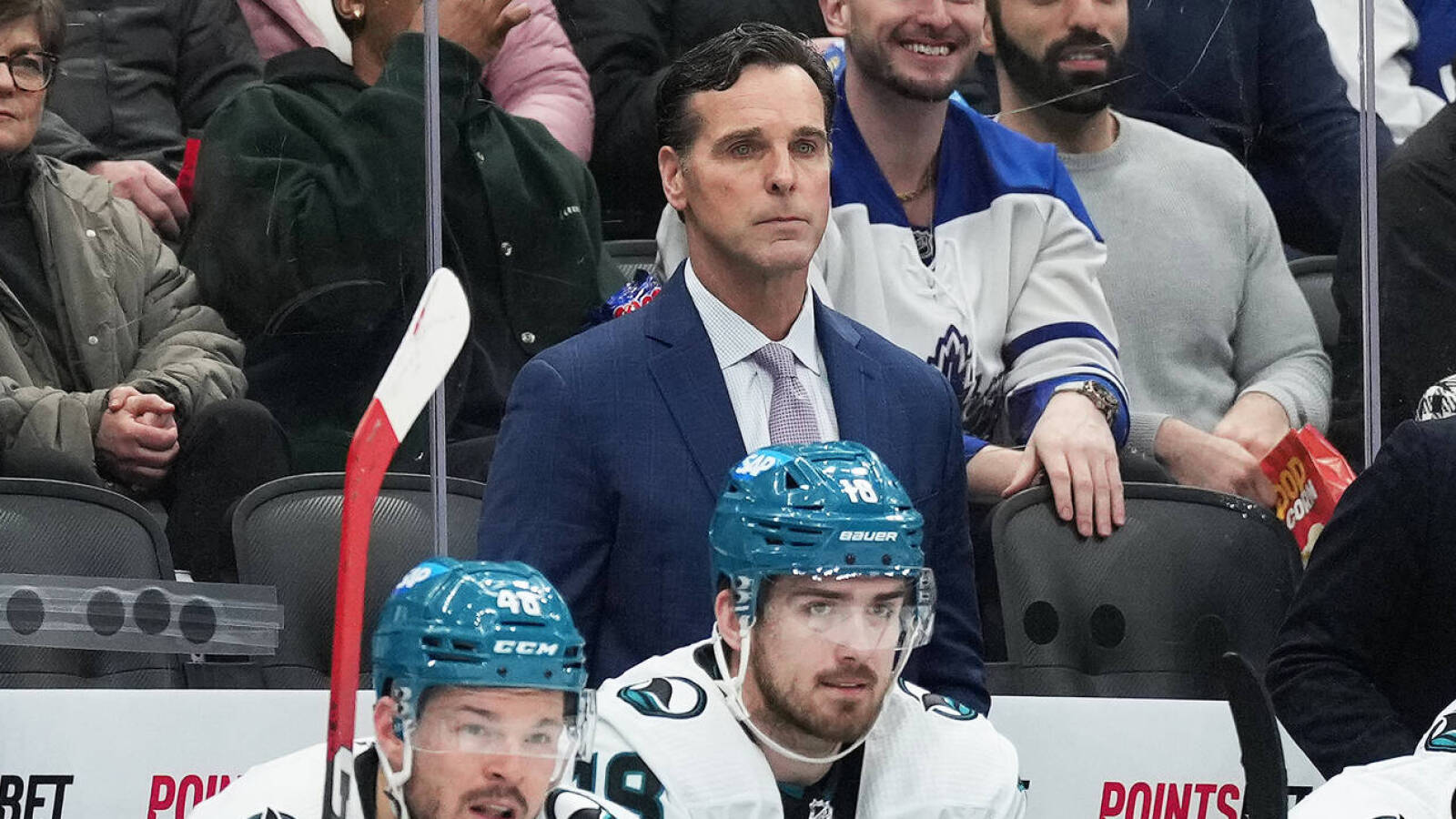 Will Sharks' David Quinn be around at the end of the season? | Yardbarker