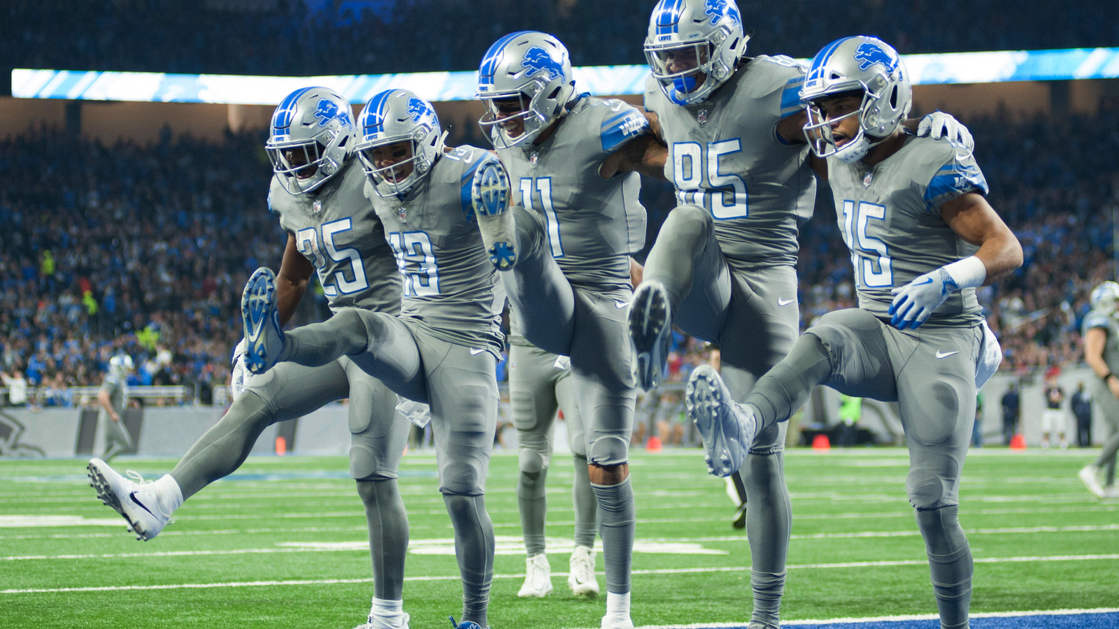 Watch Lions players do Rockettes dance in awesome TD celebration ...