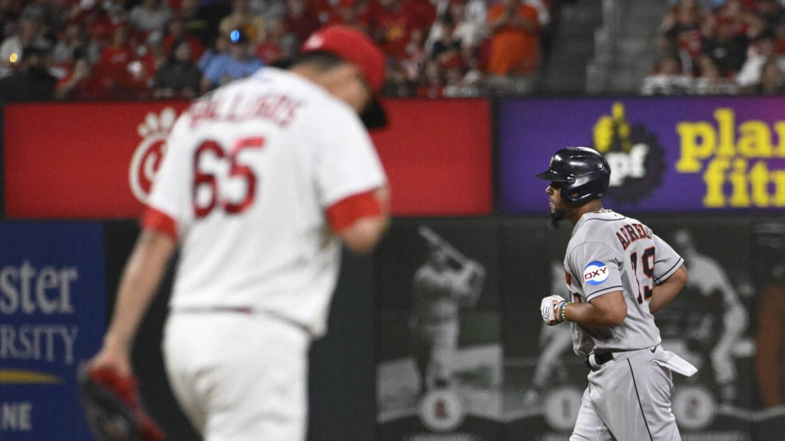 Cardinals approaching dubious MLB record for late-inning futility ...