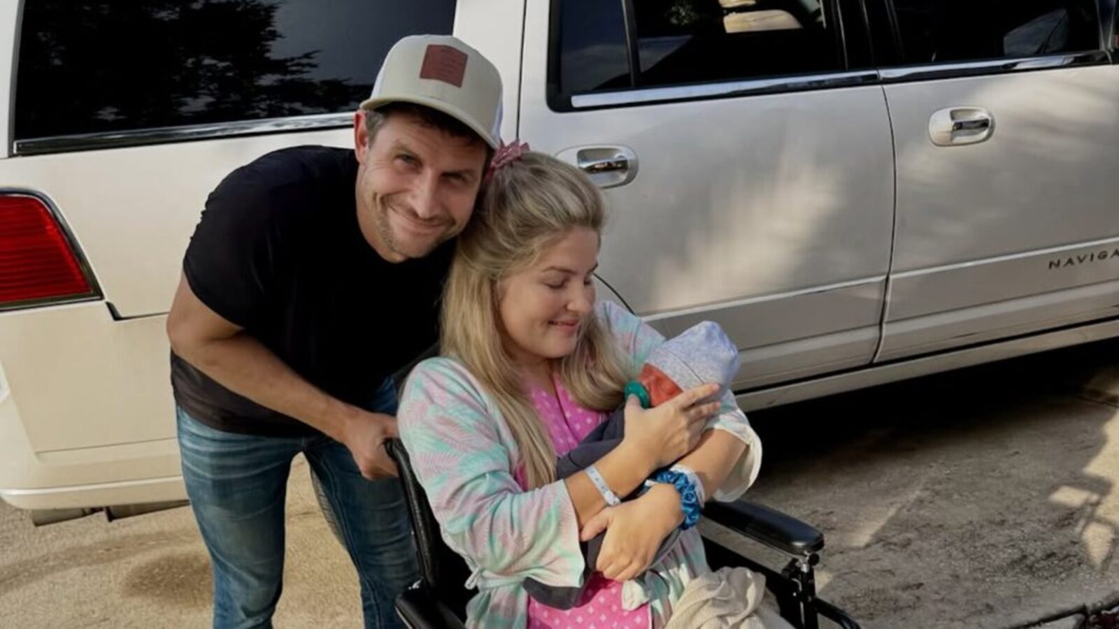 Erin Bates Shares Positive Health Update After Post-Birth Medical ...