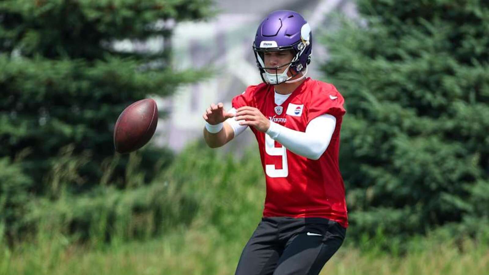 Why Dayo Odeyingbo's Chicago Bears debut looks a little less difficult ...