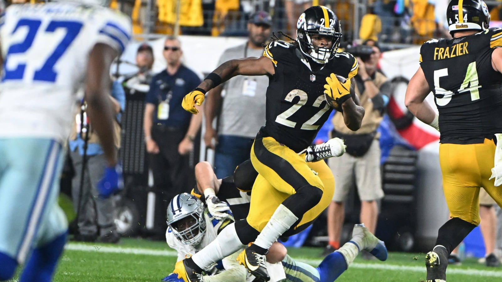 Pittsburgh Steelers vs. Philadelphia Eagles DFS Start ‘Em Sit ‘Em | Week 15 | Yardbarker