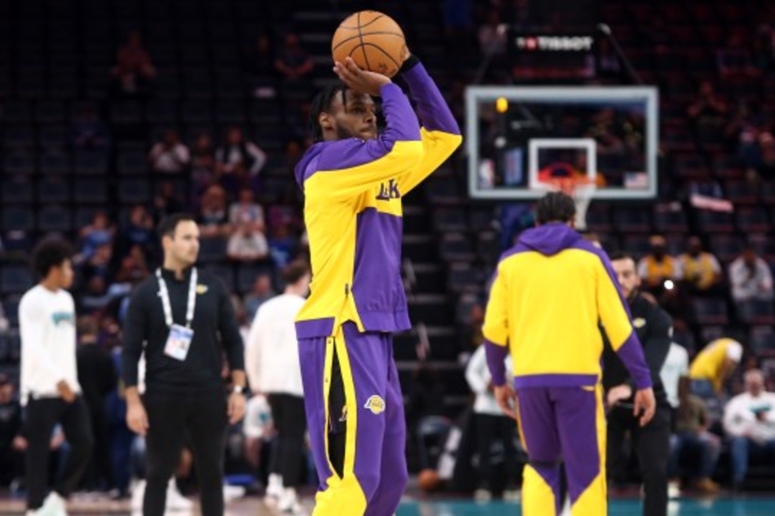 Lakers rookie makes G League debut before star-filled audience | Yardbarker