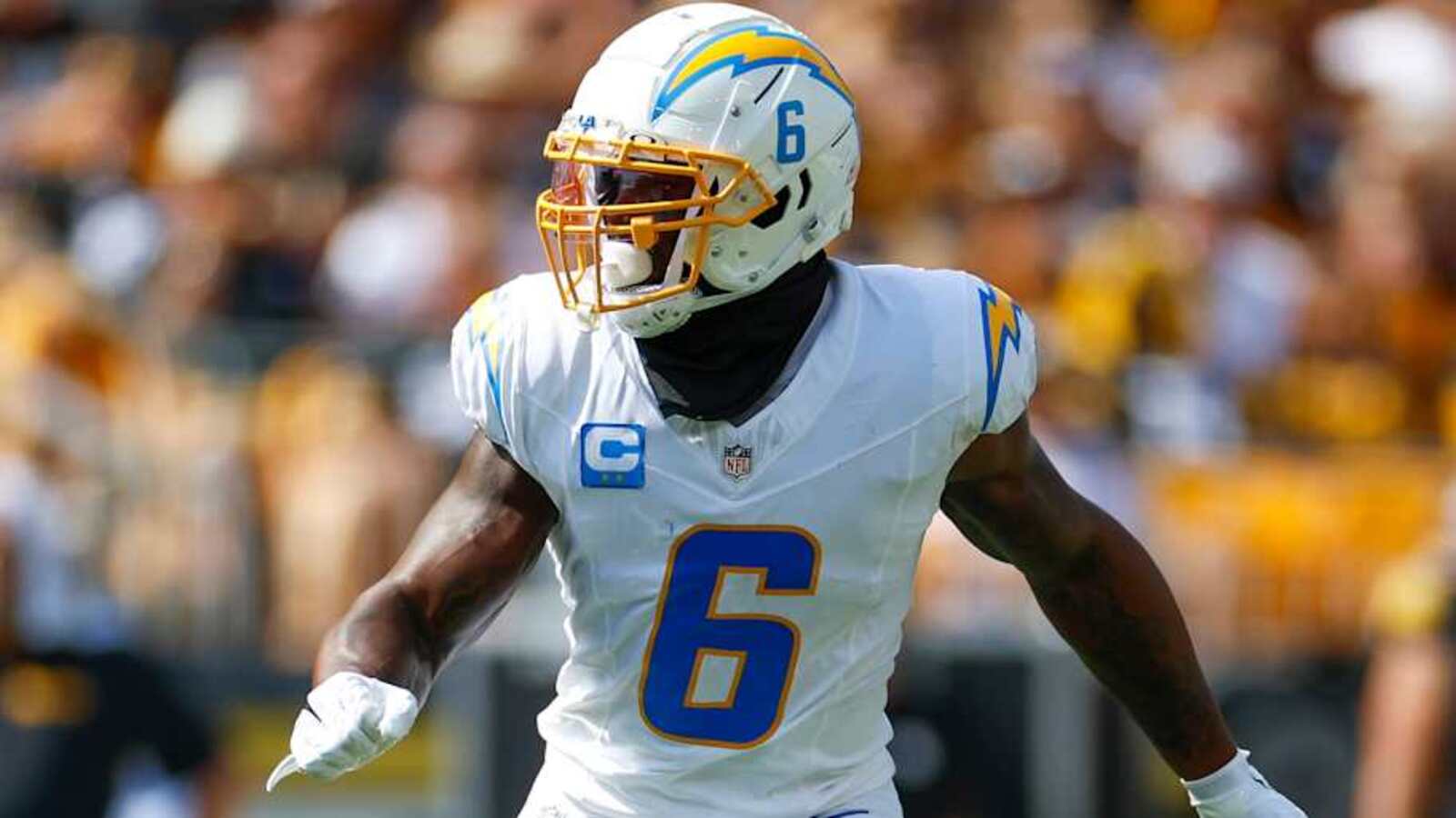 Chargers run it back at linebacker, re-sign Denzel Perryman to a great ...