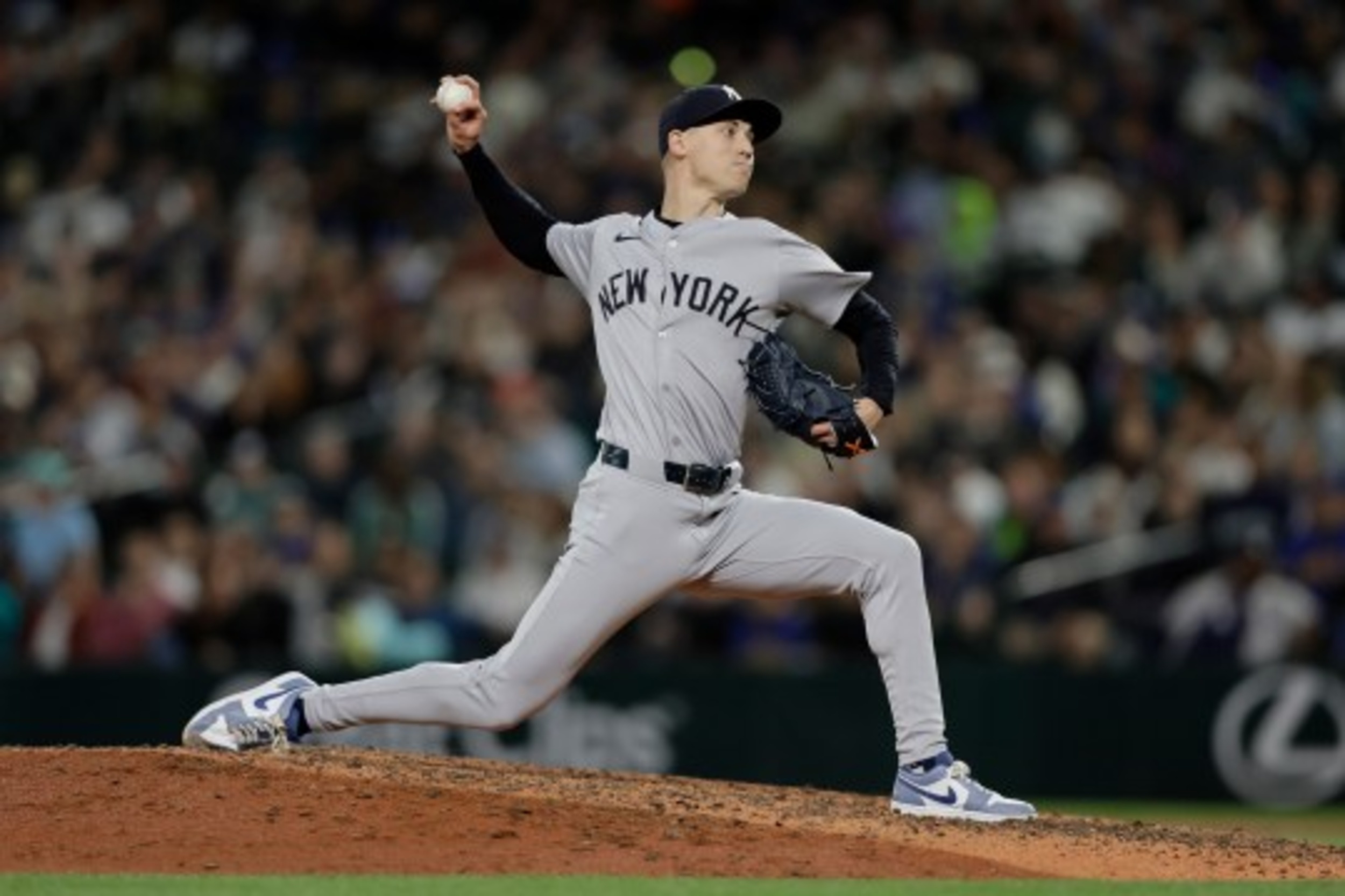 The Yankees have found a playoff closer in former journeyman pitcher ...