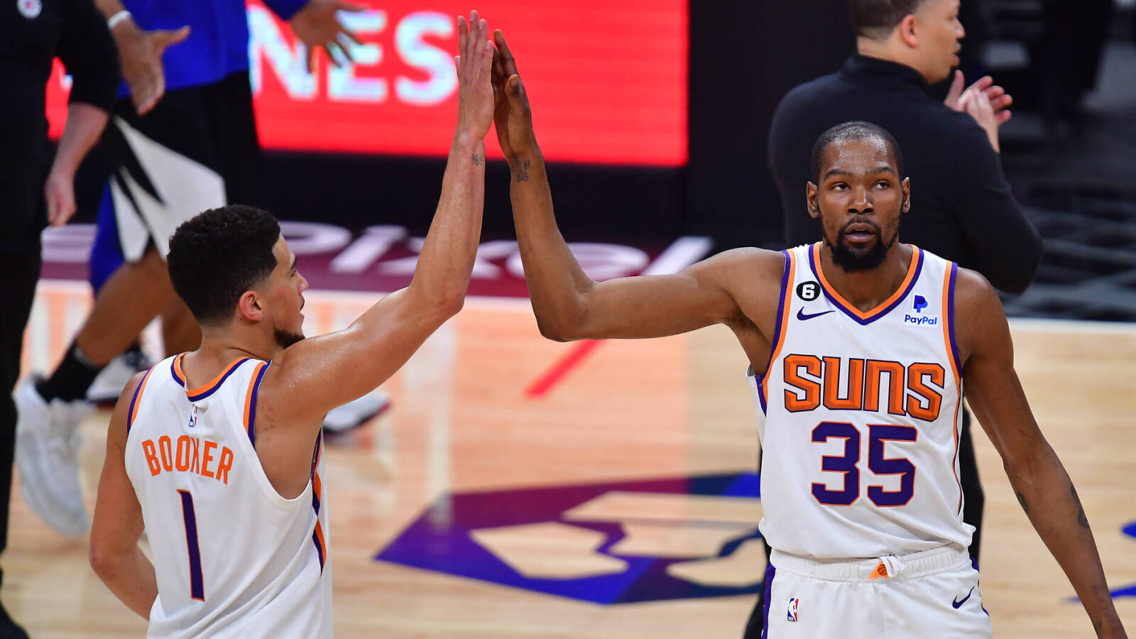 Historic effort from Suns' duo helps Phoenix beat Clippers | Yardbarker
