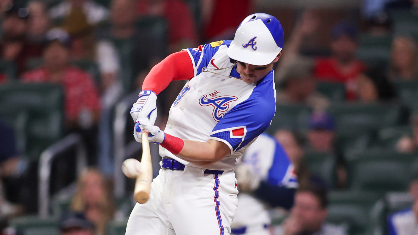 Jarred Kelenic embarrassingly gets thrown out after admiring base hit ...