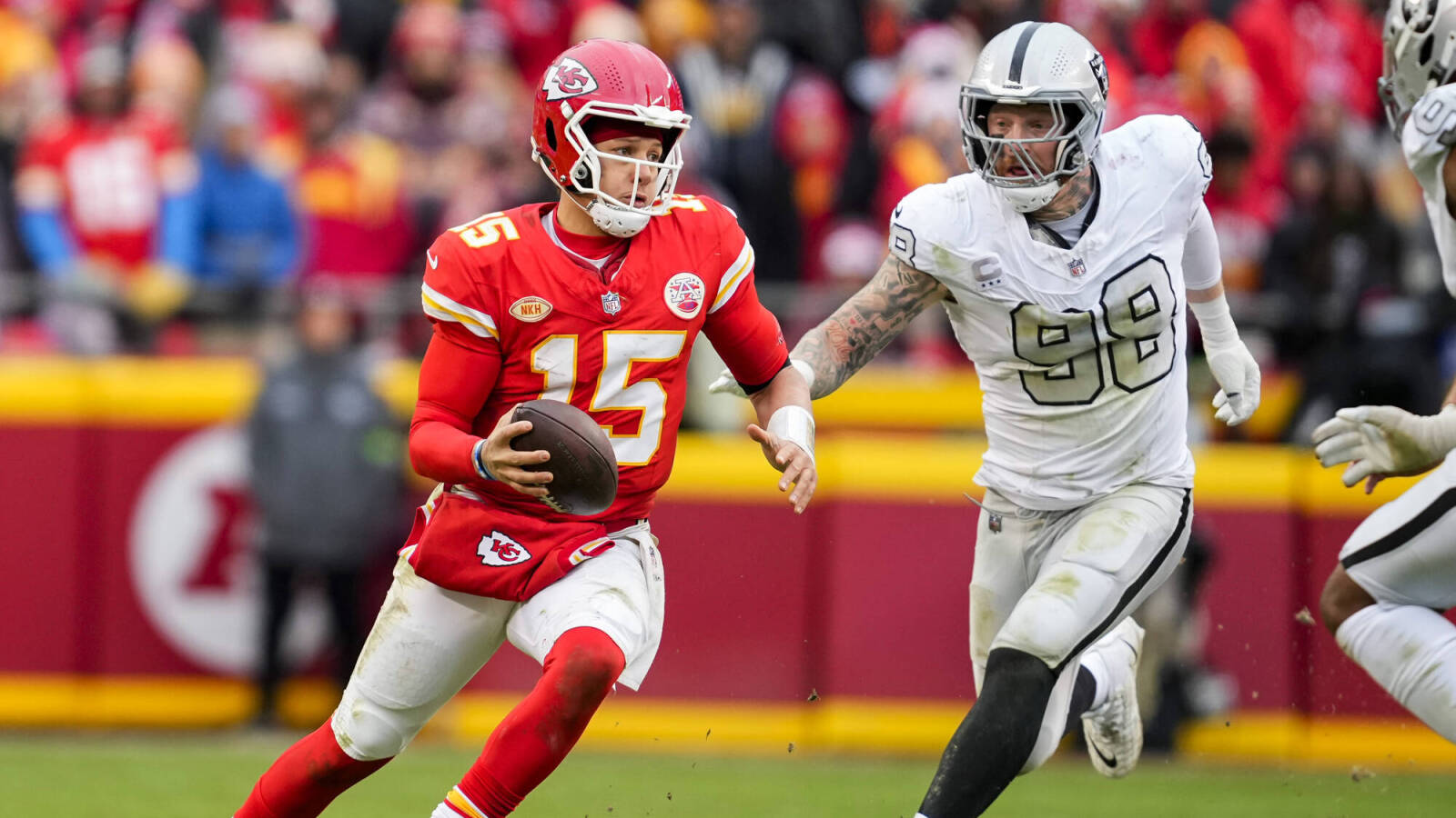 Raiders star gets honest about the 'Mahomes Rules' | Yardbarker