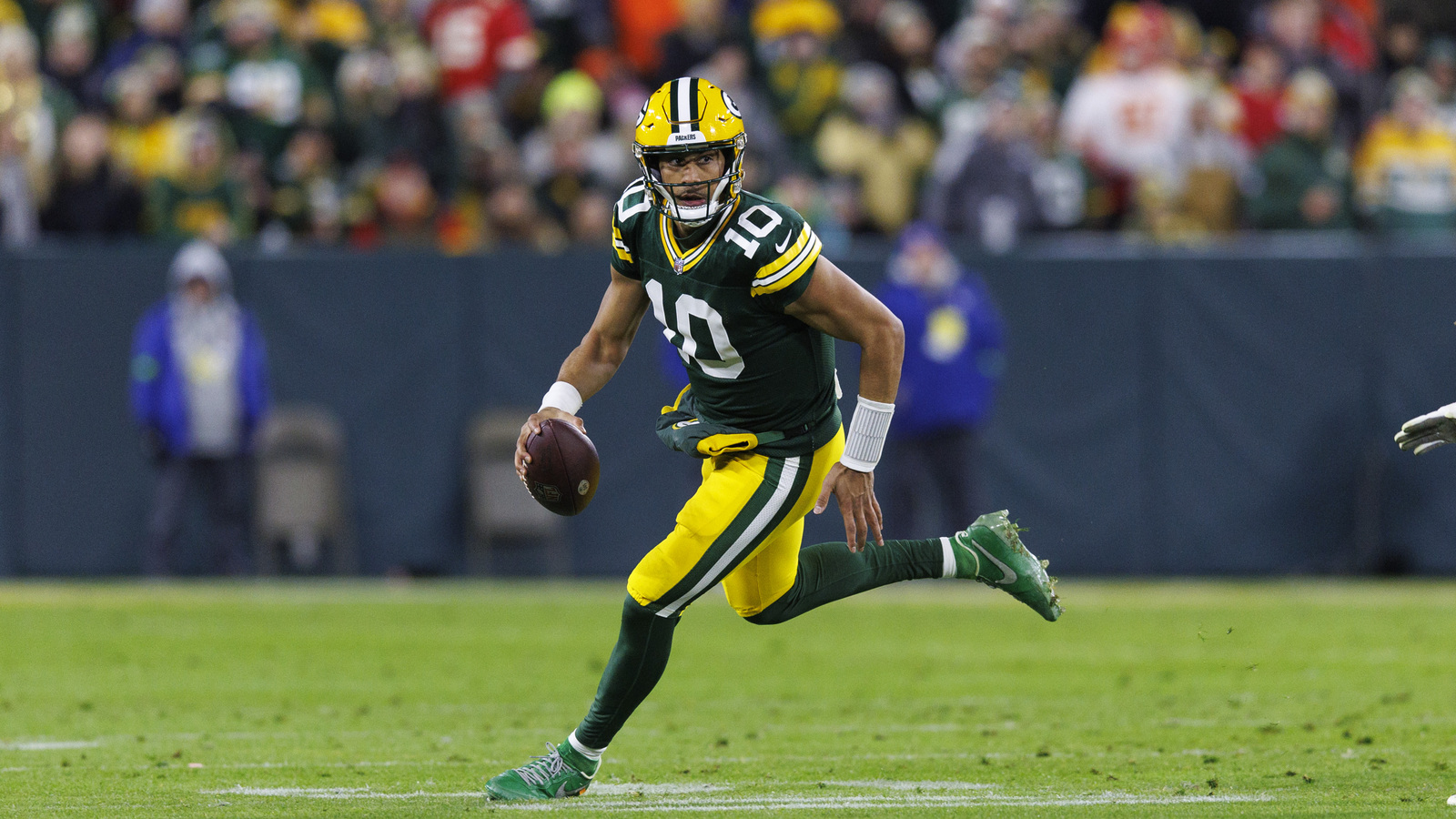 Jordan Love Living Up To Hype, Green Bay Packers Found Their Franchise ...