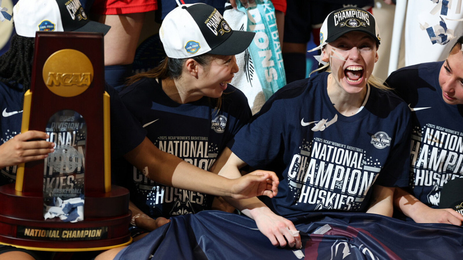 UConn Romps Past South Carolina to Make College Basketball History ...