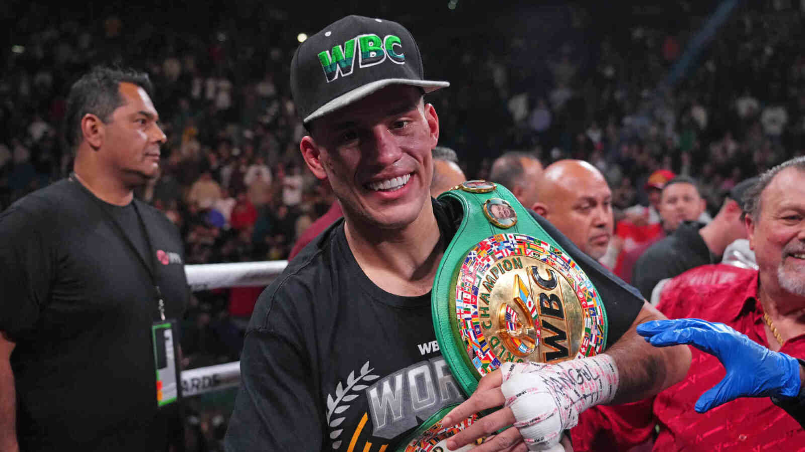 David Benavidez Feels Like Dmitry Bivol ‘Won’ Against Artur Beterbiev ...