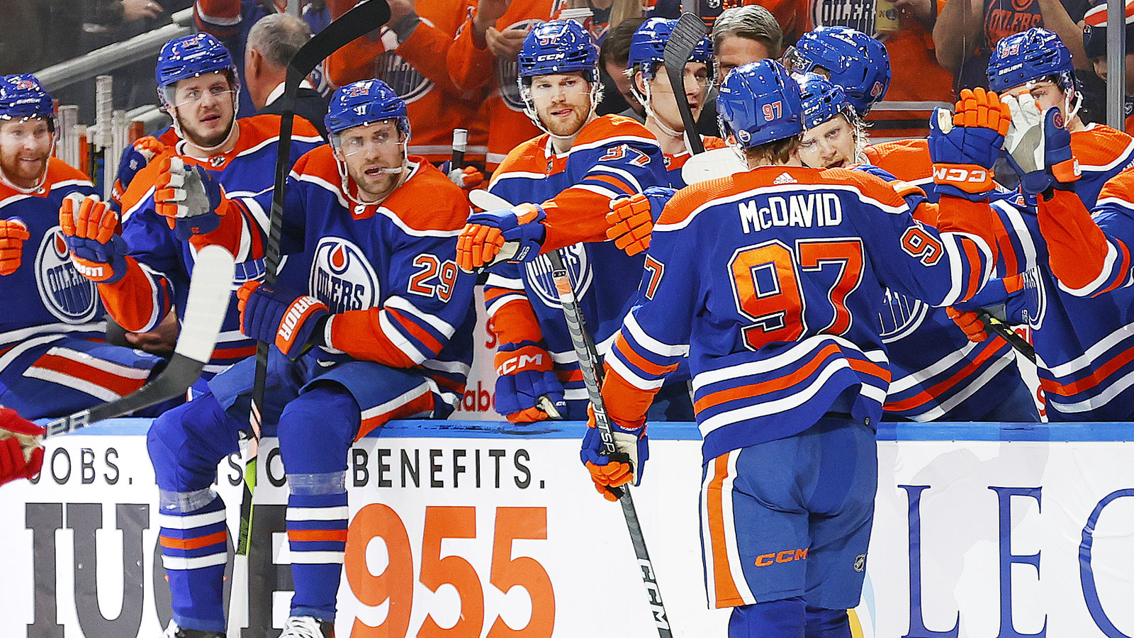 Connor McDavid enters the NHL Art Ross Trophy Race | Yardbarker