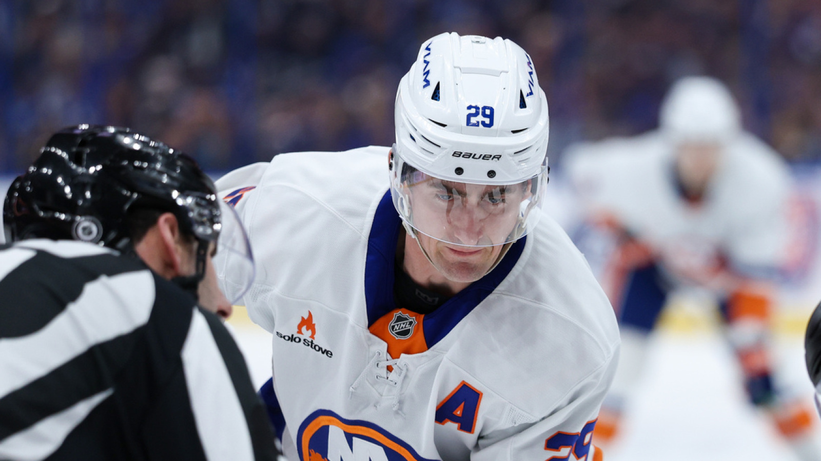 Islanders’ Brock Nelson still undecided on extension | Yardbarker