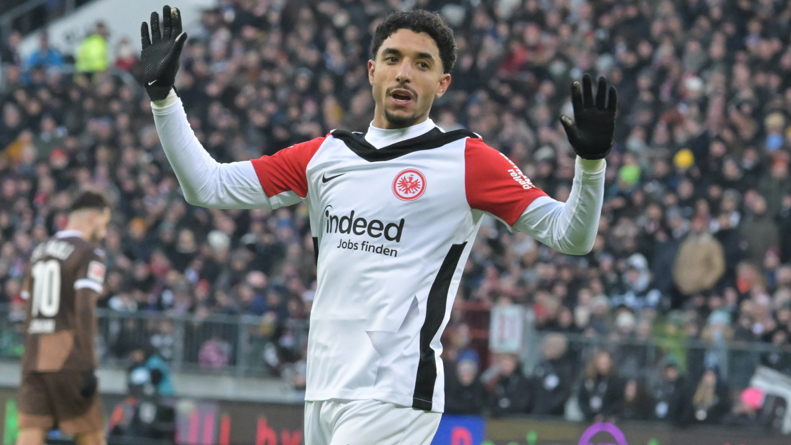 Manchester City looks set to add another goal-scorer this week to fill ...
