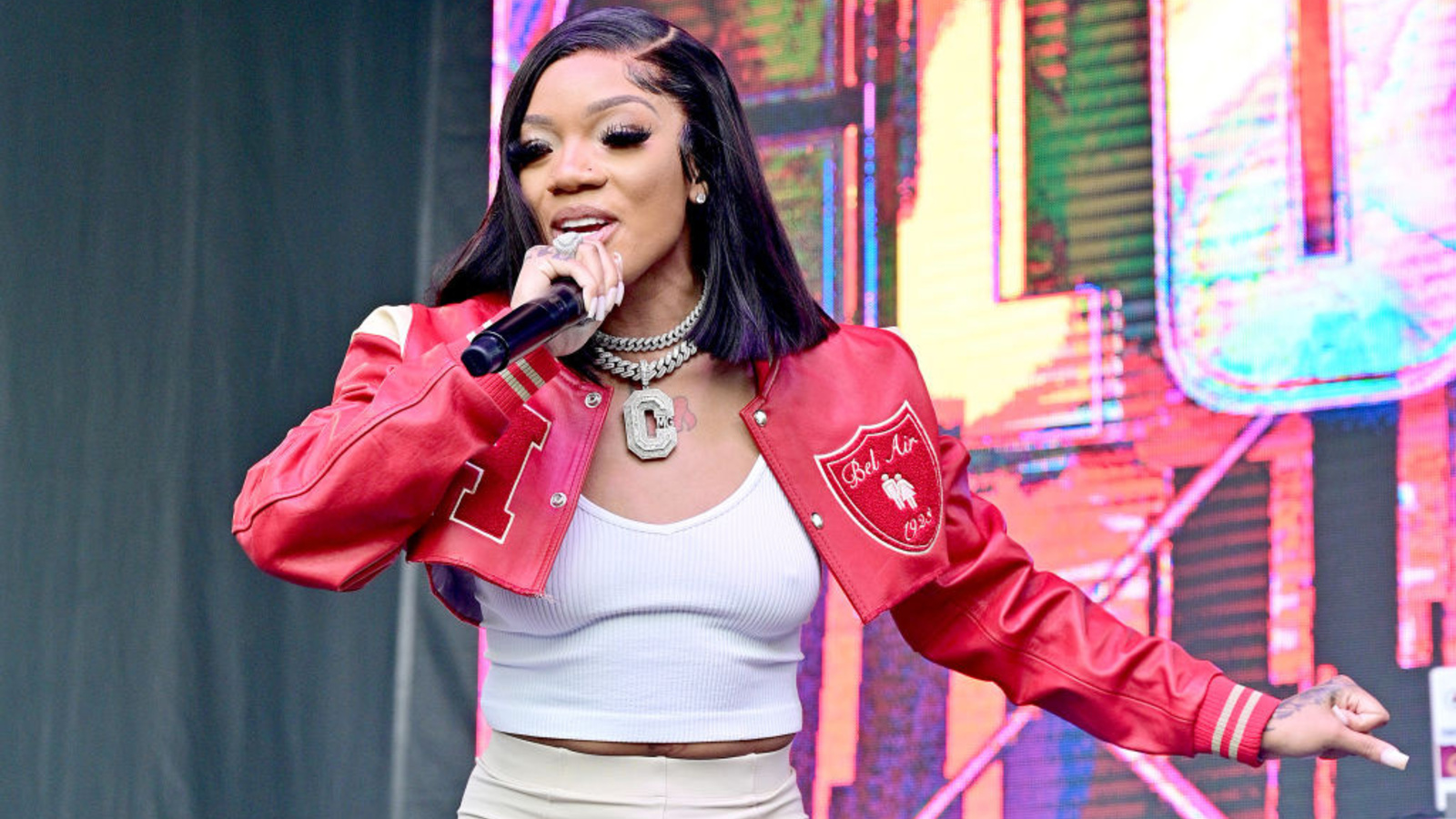 GloRilla's Concert Promoter Accused of Forging & Moneybagg Yo Deals ...