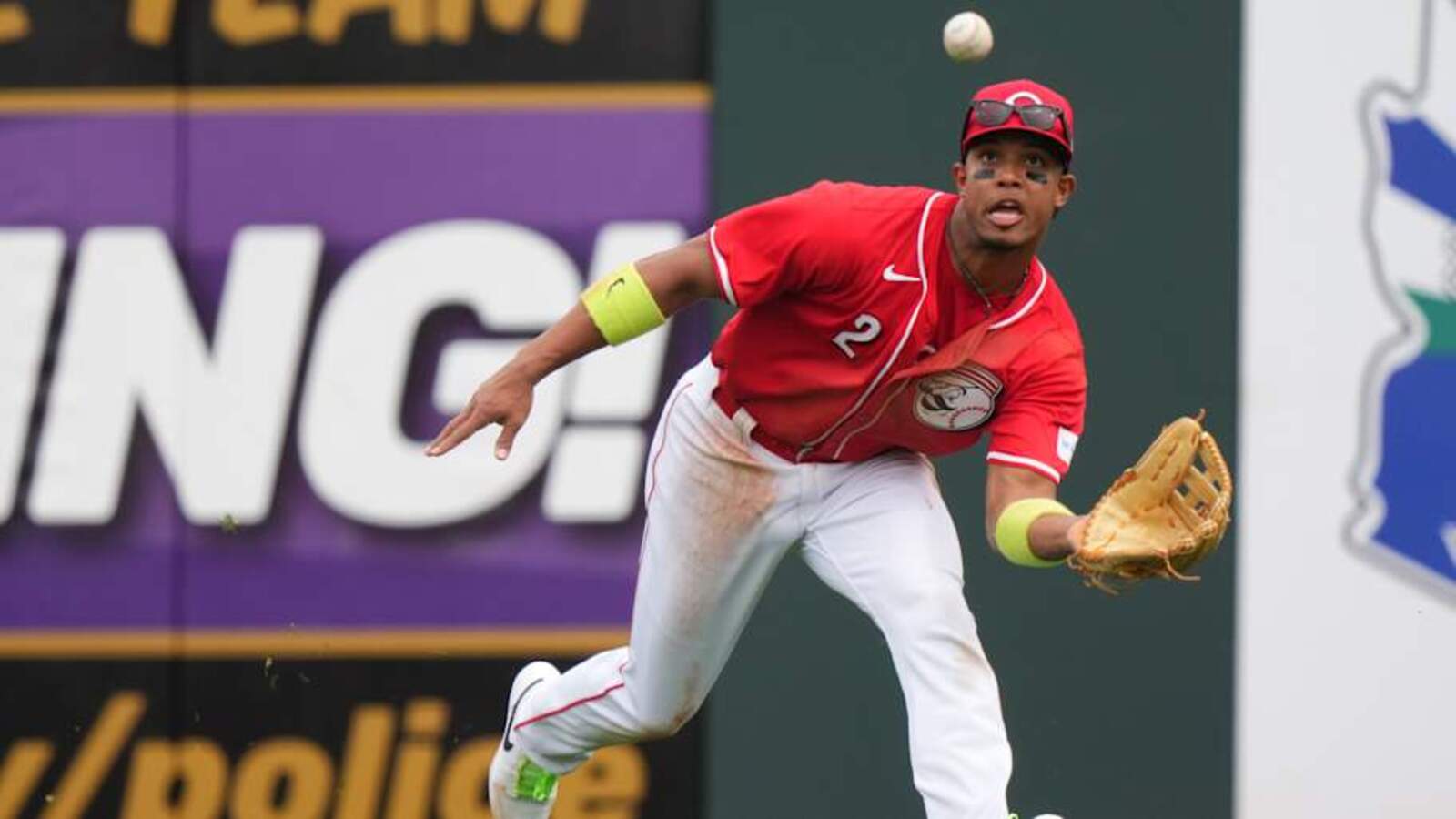 Former Cincinnati Reds Infielder Re-Signs With Baltimore Orioles ...