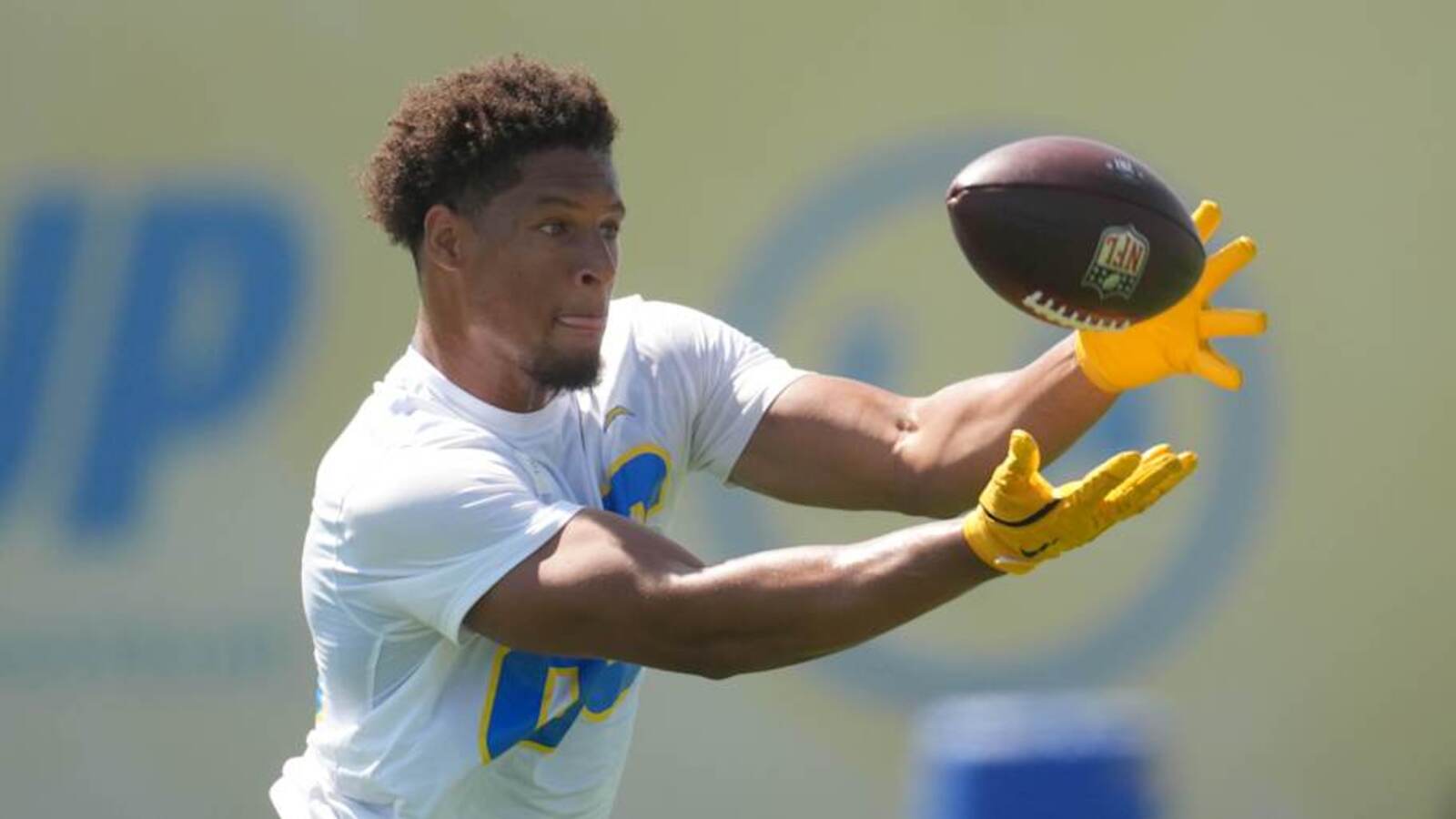 Chargers hyped rookie Oronde Gadsden made a big play on Derwin James ...