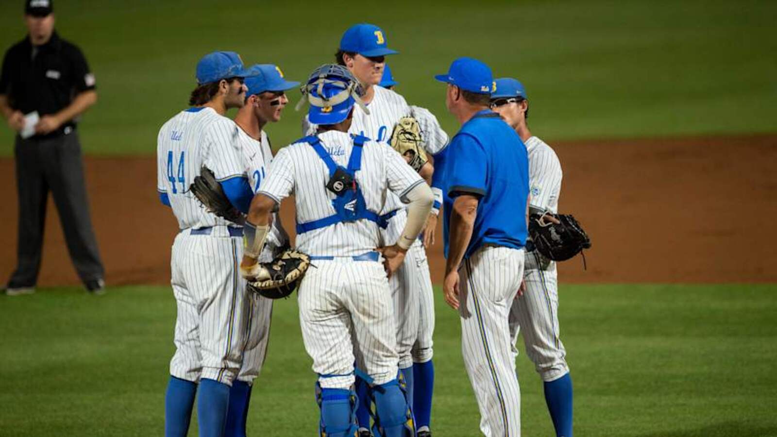 UCLA Baseball, Softball Stand Alone Among College World Series Programs | Yardbarker